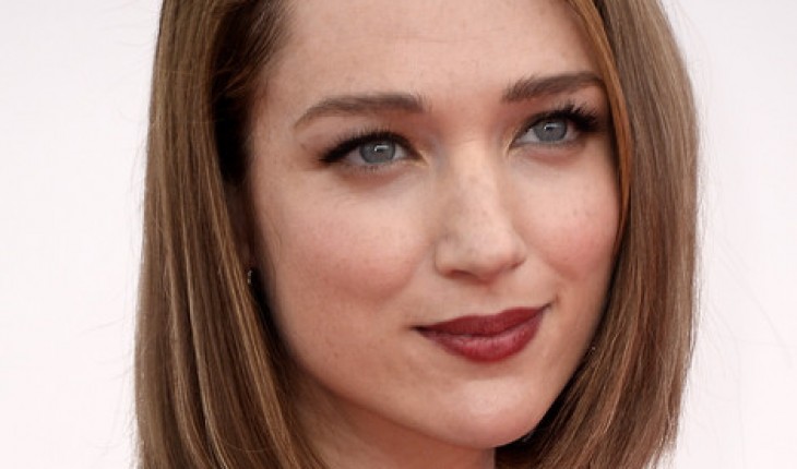 Kristen Connolly Height and Weight Stats - PK Baseline- How Celebs Get ...