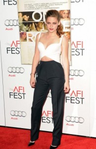 Kristen Stewart Height and Weight Stats - PK Baseline- How Celebs Get ...